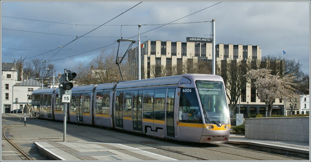 Luas Station Heuston. 14.04.2013 - Rail-pictures.com